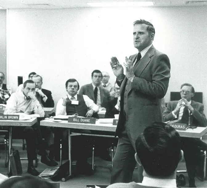 SOM Revisited: Victor H. Vroom | Henry E. Hooper